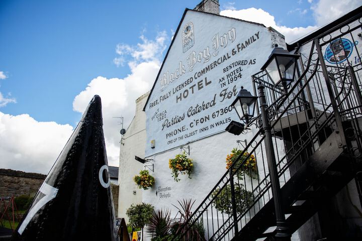 Black Boy Inn Caernarfon | Bookonline.com