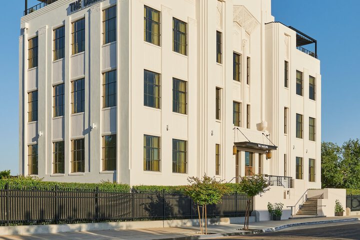 The Darling Hotel Visalia | Bookonline.com