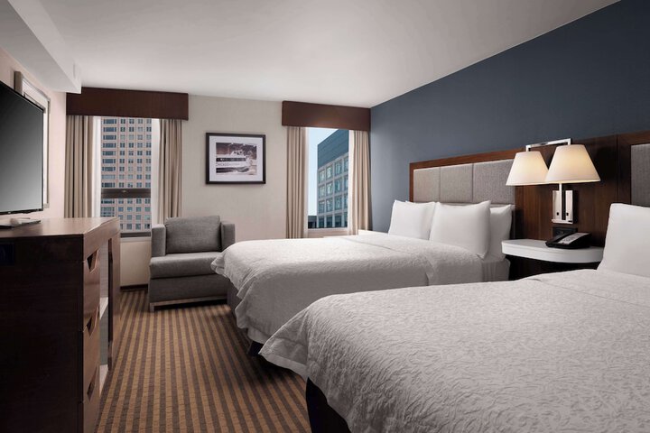 Hampton Inn Chicago Downtown / Magnificent Mile Chicago | Bookonline.com