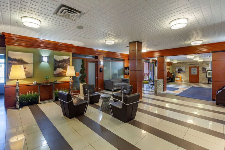 Quality Inn Toronto Airport Mississauga | Bookonline.com