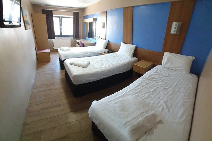 Gilson Hotel Hull | Bookonline.com