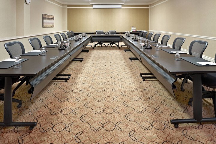 Delta Hotels by Marriott Saskatoon Downtown Saskatoon | Bookonline.com