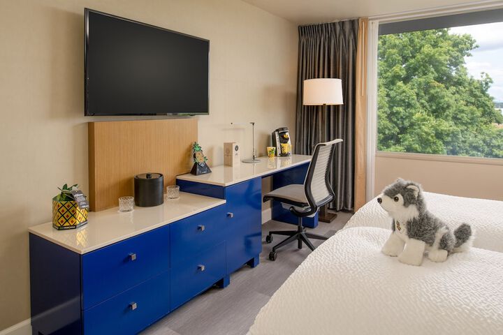 Staypineapple Hotel Rose Downtown Portland Portland | Bookonline.com