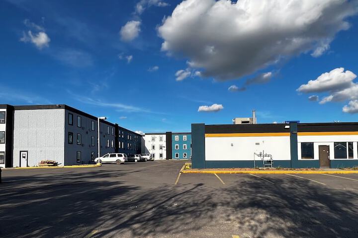 Travelodge by Wyndham Regina Regina | Bookonline.com