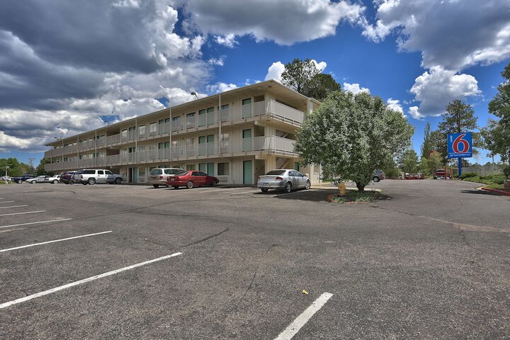Motel 6 Flagstaff AZ West - Woodland Village Flagstaff | Bookonline.com