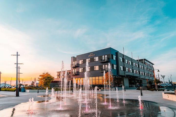 Hotel Indigo Everett Waterfront Place an IHG Hotel Everett | Bookonline.com