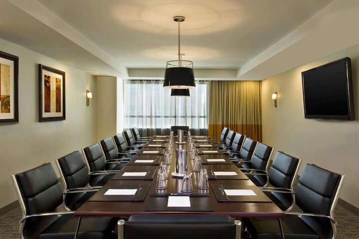 Sheraton Valley Forge Hotel King of Prussia | Bookonline.com