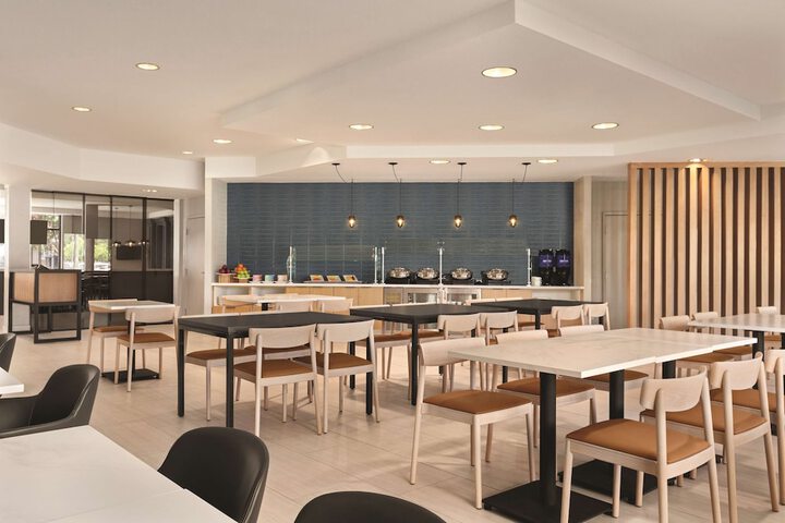 Radisson Hotel Sunnyvale – Silicon Valley Sunnyvale | Bookonline.com