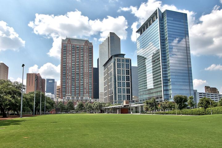 Holiday Inn Express Hotel & Suites Houston Downtown Convention Center ...