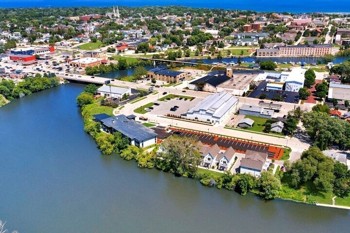 Watershed Hotel Sheboygan | Bookonline.com