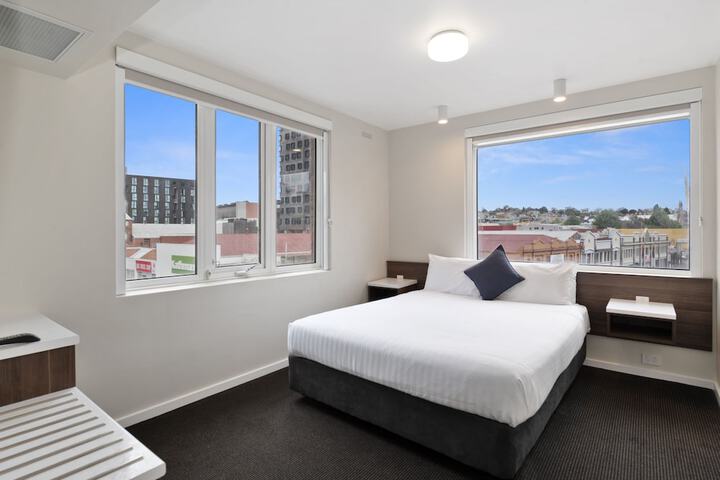 Allurity Hotel Hobart | Bookonline.com