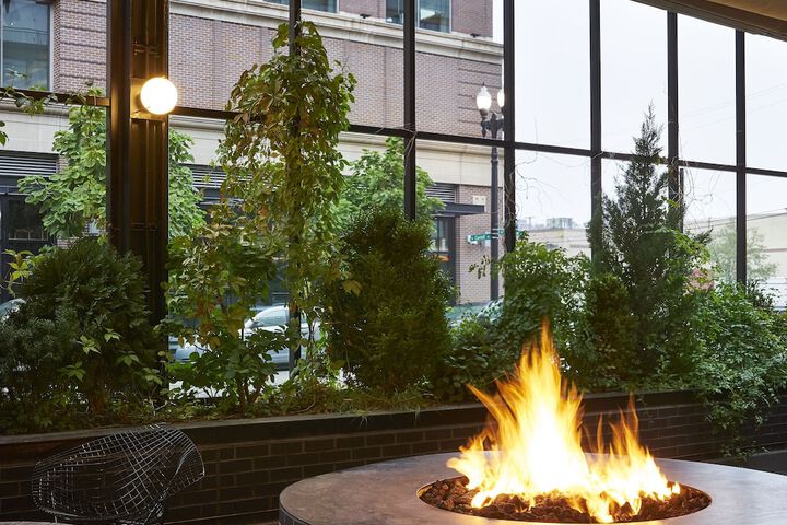 The Emily Hotel Chicago | Bookonline.com