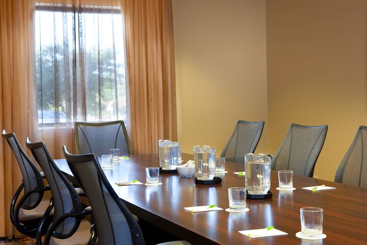 Courtyard by Marriott Dallas Addison / Quorum Drive Addison ...