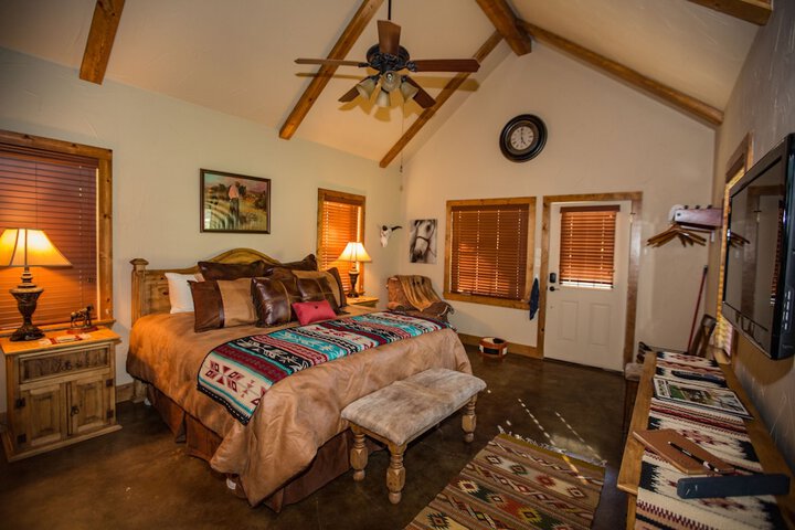NRS Guest Ranch Decatur | Bookonline.com