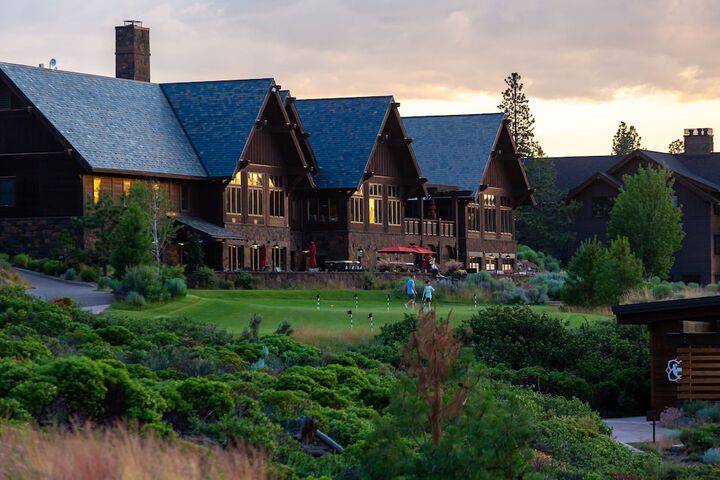 Tetherow Resort Bend | Bookonline.com