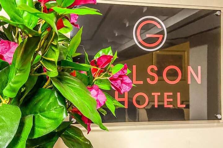 Gilson Hotel Hull | Bookonline.com