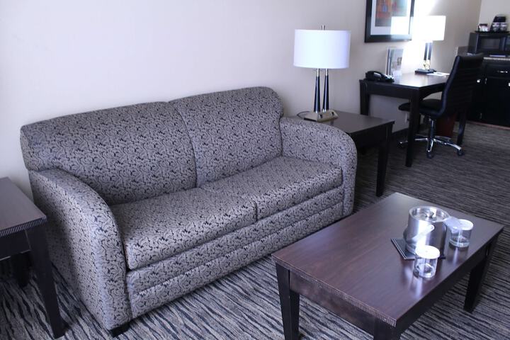 DoubleTree by Hilton Springdale Springdale | Bookonline.com
