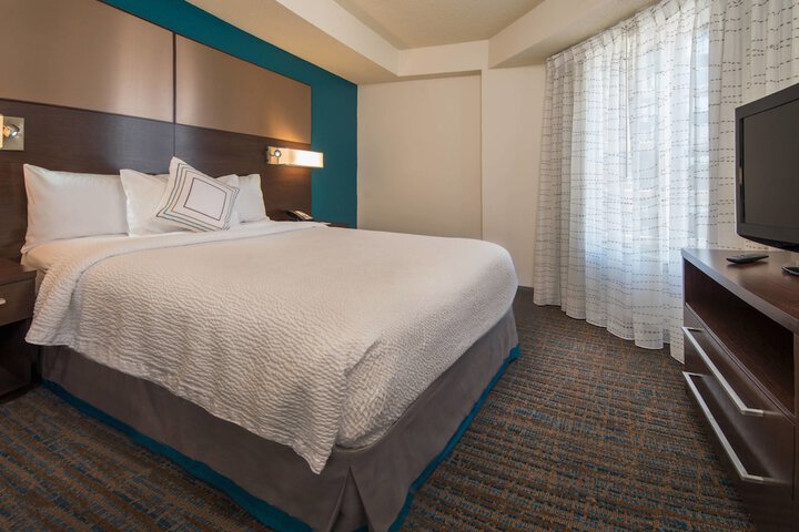 Residence Inn by Marriott Arlington at Rosslyn Arlington | Bookonline.com