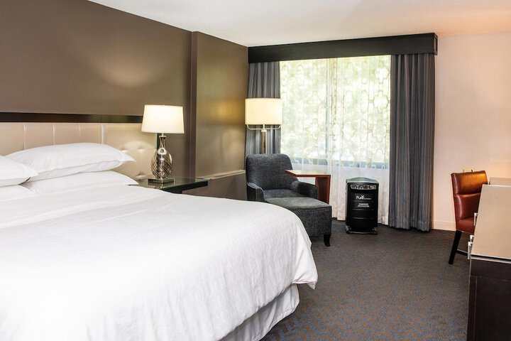 Sheraton Minneapolis West Hotel Hopkins | Bookonline.com