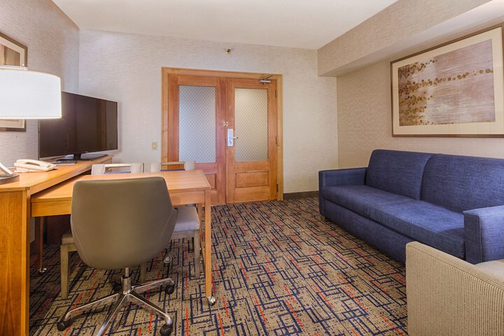 Embassy Suites by Hilton Chicago OHare Rosemont Rosemont | Bookonline.com
