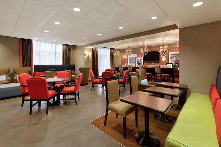 Hampton Inn Wichita Falls Sikes Senter Mall Wichita Falls | Bookonline.com