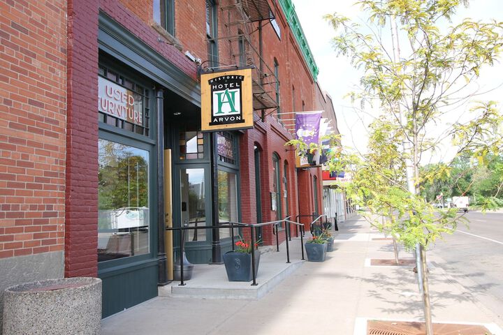 Hotel Arvon Great Falls | Bookonline.com