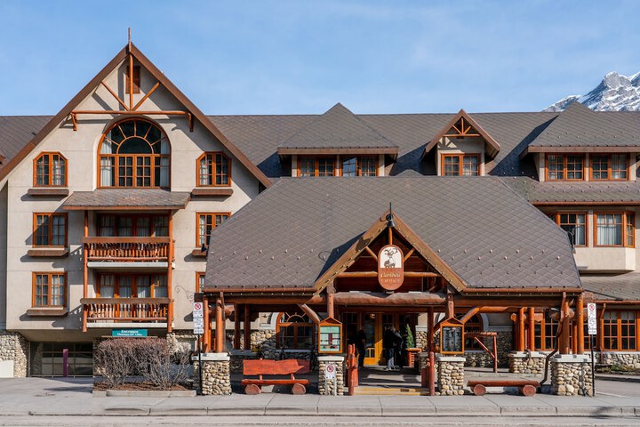 Banff Caribou Lodge and Spa Banff | Bookonline.com
