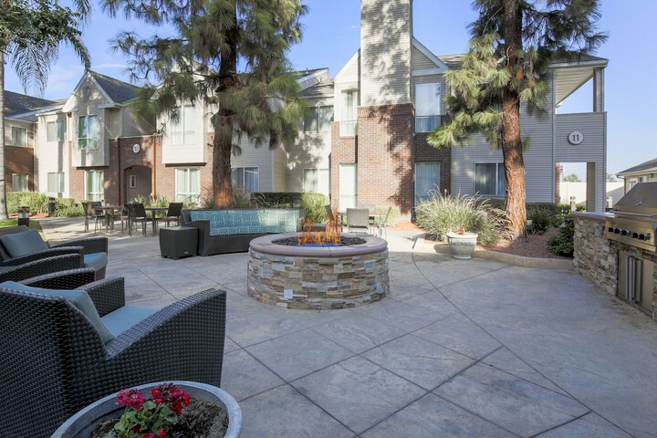 Residence Inn by Marriott Bakersfield Bakersfield | Bookonline.com
