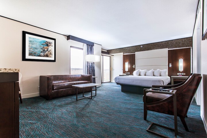 Don Laughlins Riverside Resort Hotel & Casino Laughlin | Bookonline.com