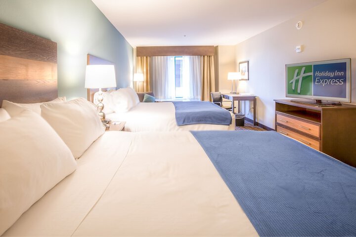 Holiday Inn Express Wichita South an IHG Hotel Wichita | Bookonline.com