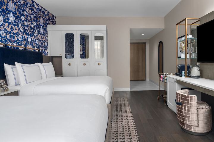 The Dorian Autograph Collection Calgary | Bookonline.com