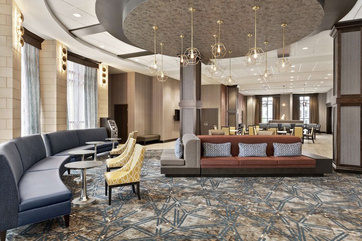 Hampton Inn & Suites Kansas City Downtown Crossroads Kansas City ...
