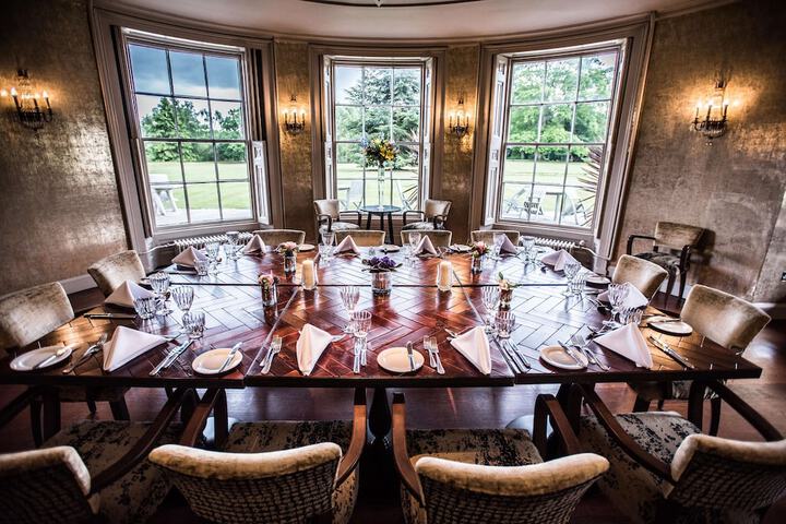 Stoke Place Hotel Slough | Bookonline.com