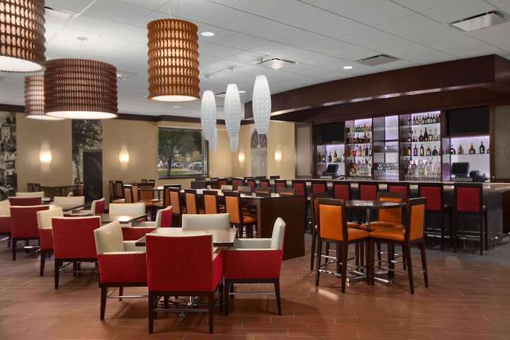 Embassy Suites by Hilton Chicago OHare Rosemont Rosemont | Bookonline.com