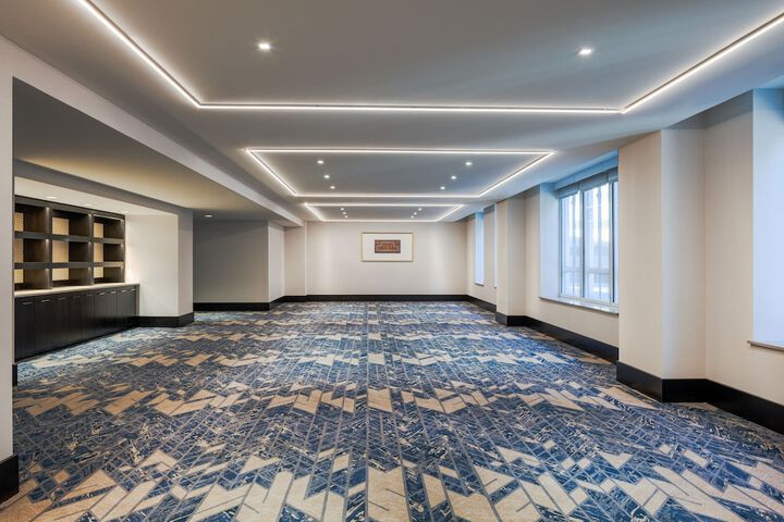 The National Autograph Collection Oklahoma City | Bookonline.com