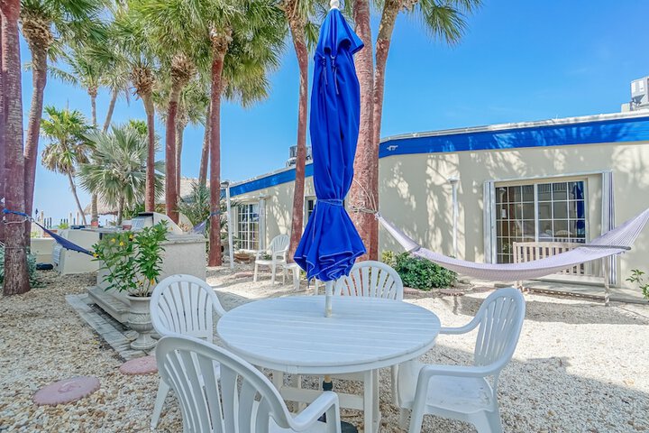 Glunz Ocean Beach Hotel & Resort Key Colony Beach | Bookonline.com