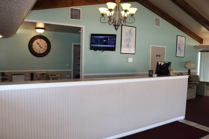 Friendship Inn Altus | Bookonline.com