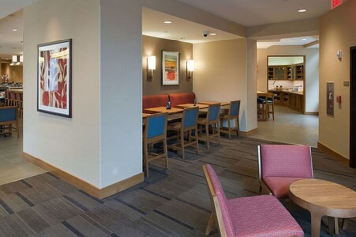 Hyatt Place Bloomington / Normal Normal | Bookonline.com