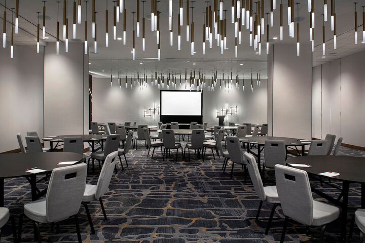 Marriott Springfield Downtown Springfield | Bookonline.com