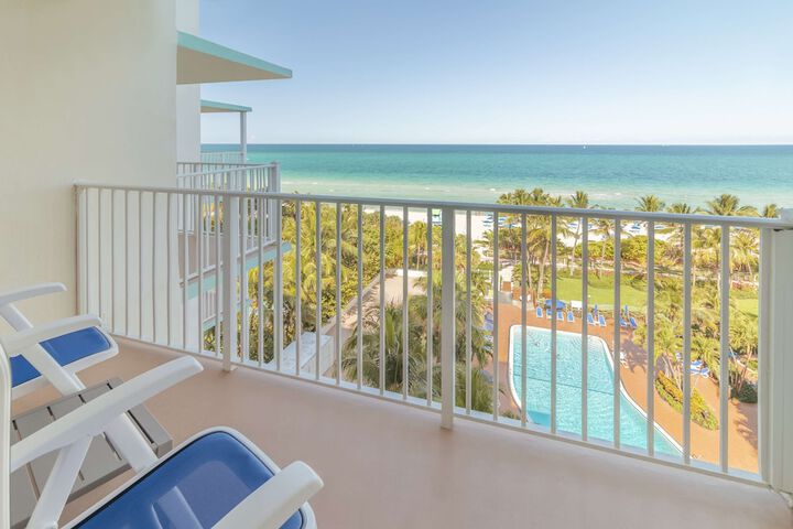 Radisson Resort Miami Beach Miami Beach | Bookonline.com