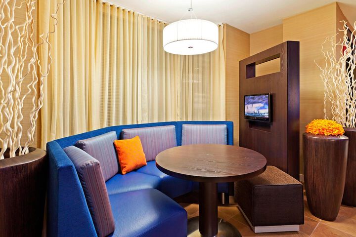 Courtyard by Marriott Austin The Domain Area Austin | Bookonline.com