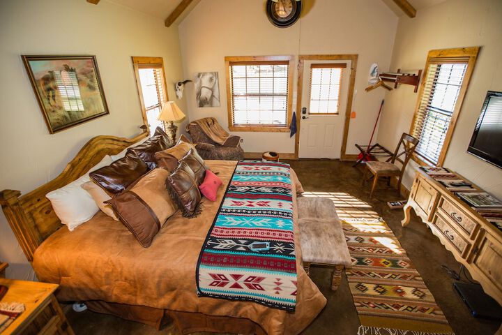 NRS Guest Ranch Decatur | Bookonline.com