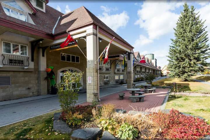 Canmore Inn & Suites Canmore | Bookonline.com