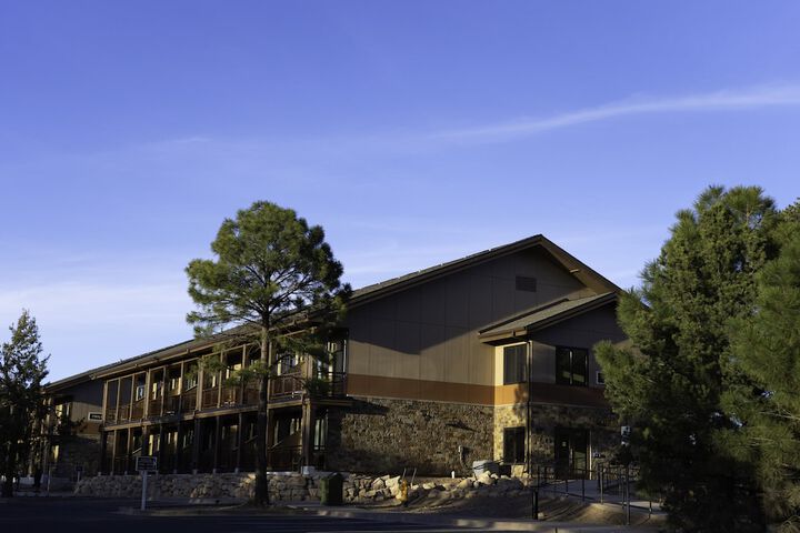 Maswik Lodge Inside the Park Grand Canyon | Bookonline.com