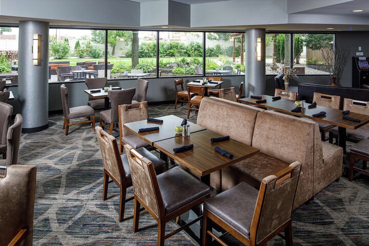 DoubleTree by Hilton Appleton Appleton | Bookonline.com