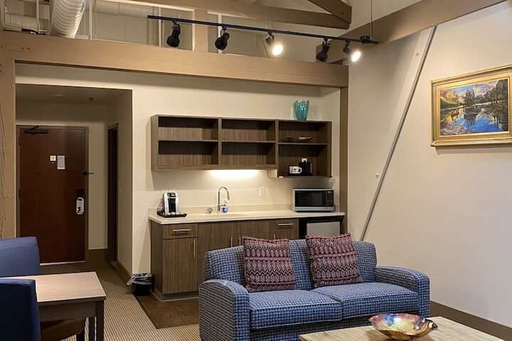 Hotel Arvon Great Falls | Bookonline.com