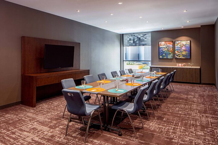 Aloft Philadelphia Downtown Philadelphia | Bookonline.com