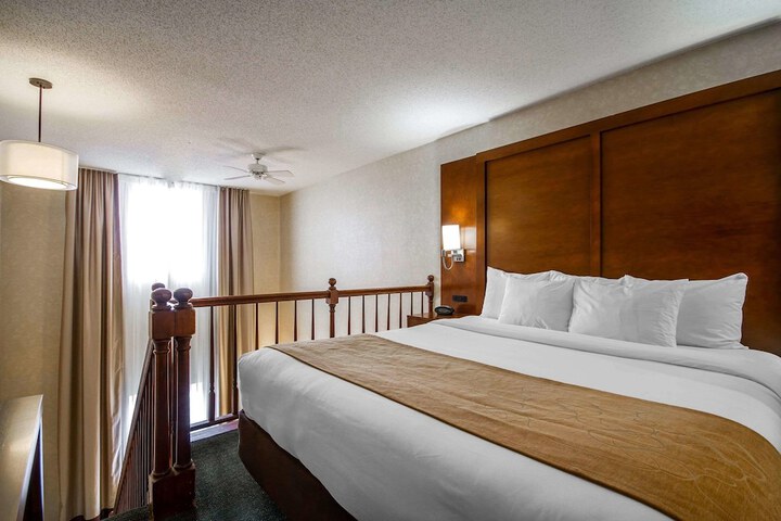 Comfort Suites Appleton Airport Appleton | Bookonline.com
