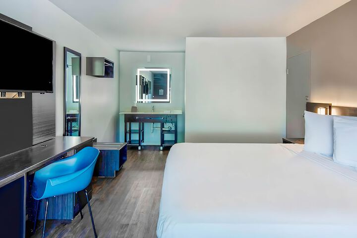Motel 6 Louisville KY Airport Fair Expo Louisville | Bookonline.com