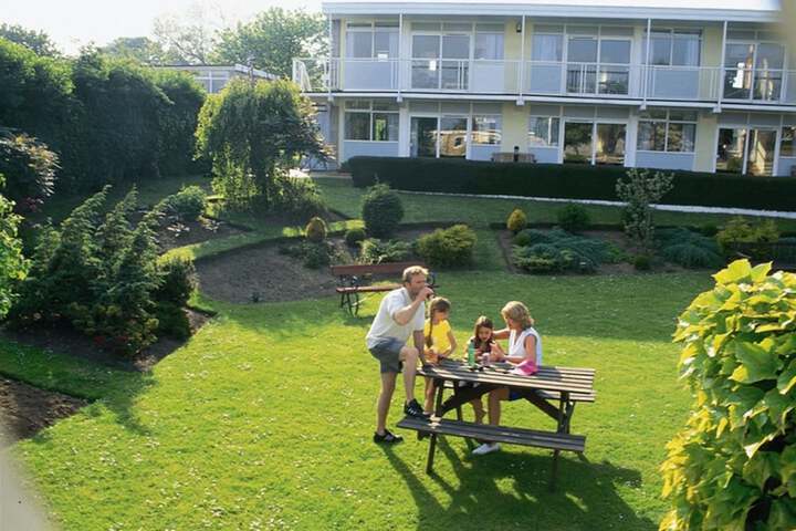 Pakefield Holiday Village Lowestoft | Bookonline.com